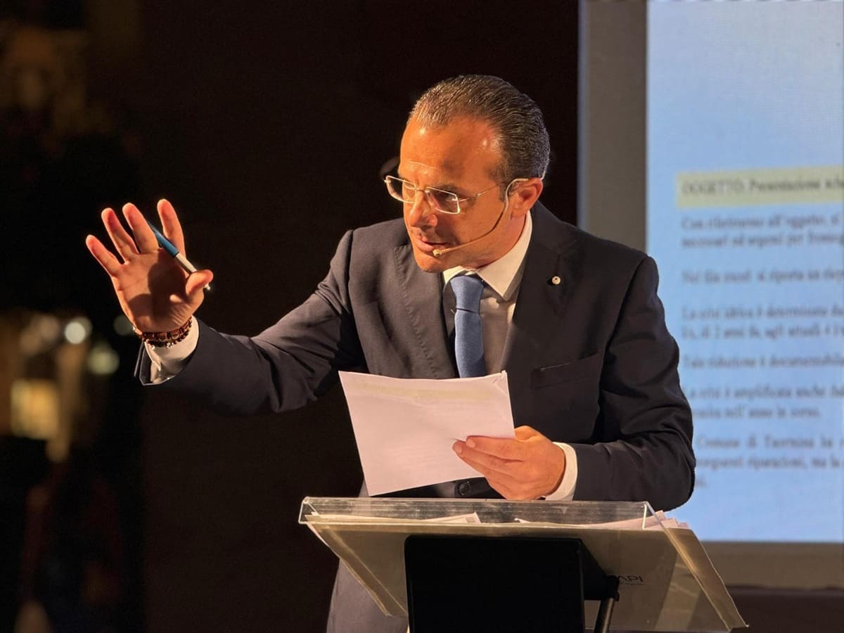 Taormina si conferma capitale del turismo del sud Italia, De Luca ...