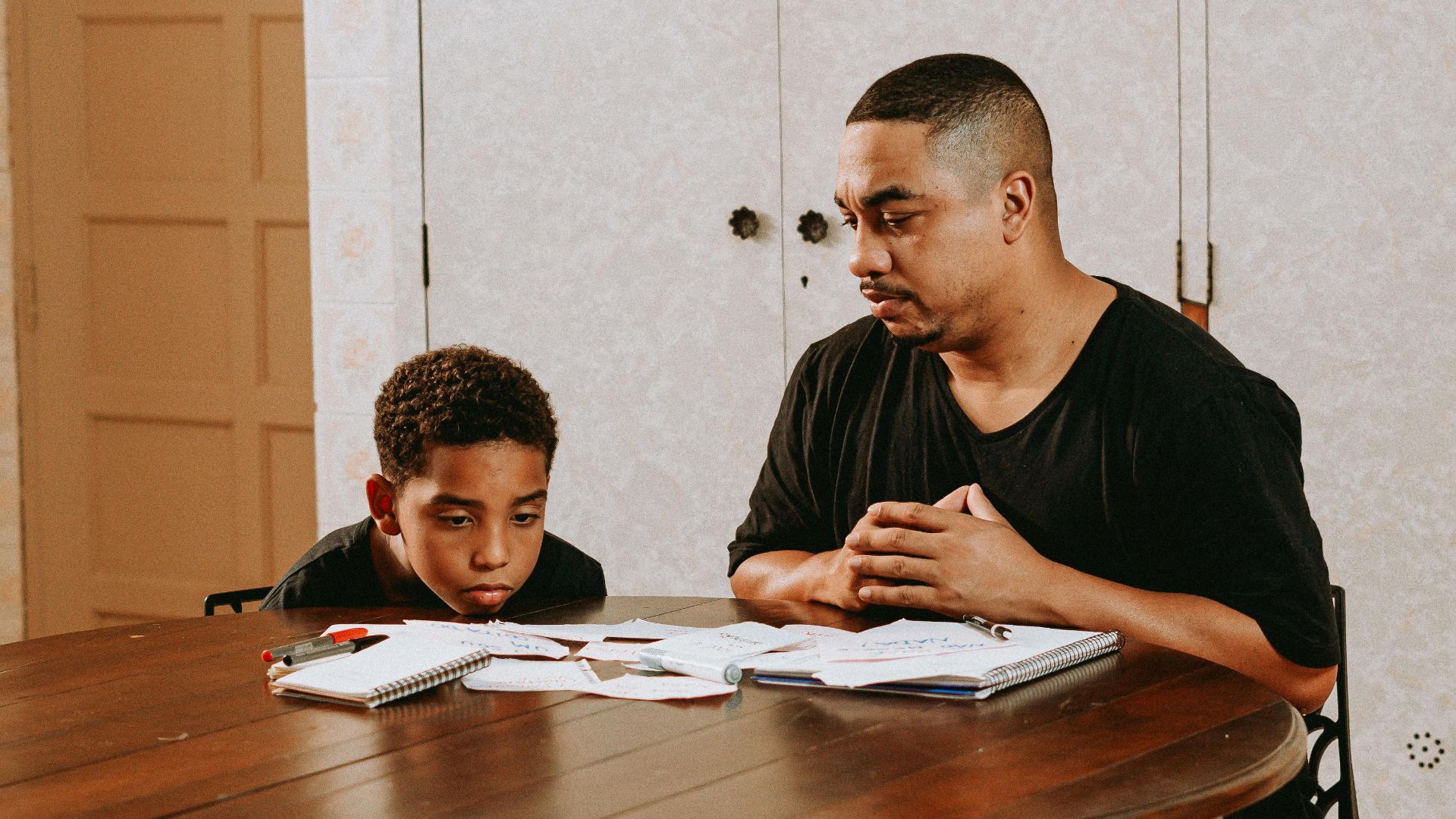 10 Signs Your Child Has A Bad Friend Group & 10 Things You Can Do About It