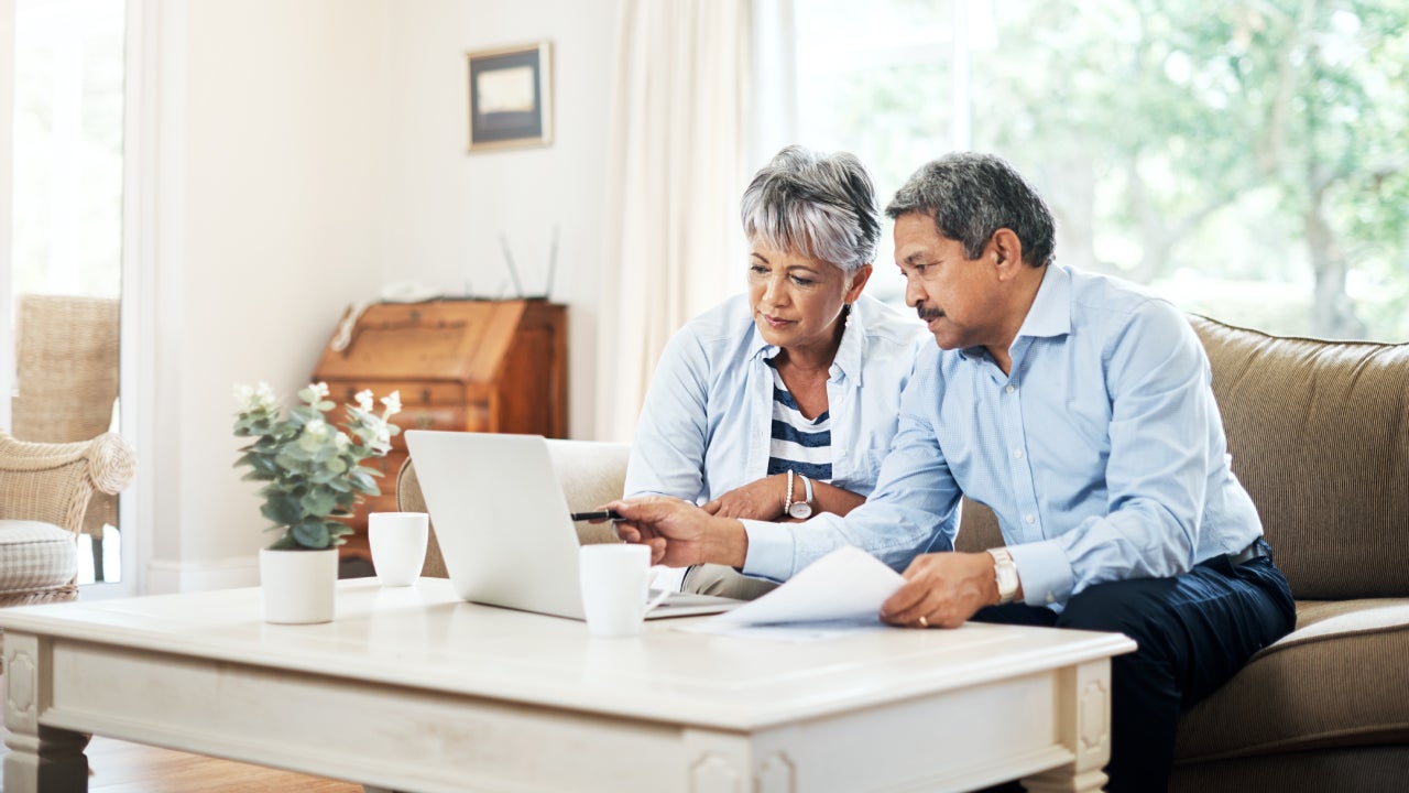 How much does an annuity cost? A guide to annuity fees and commissions