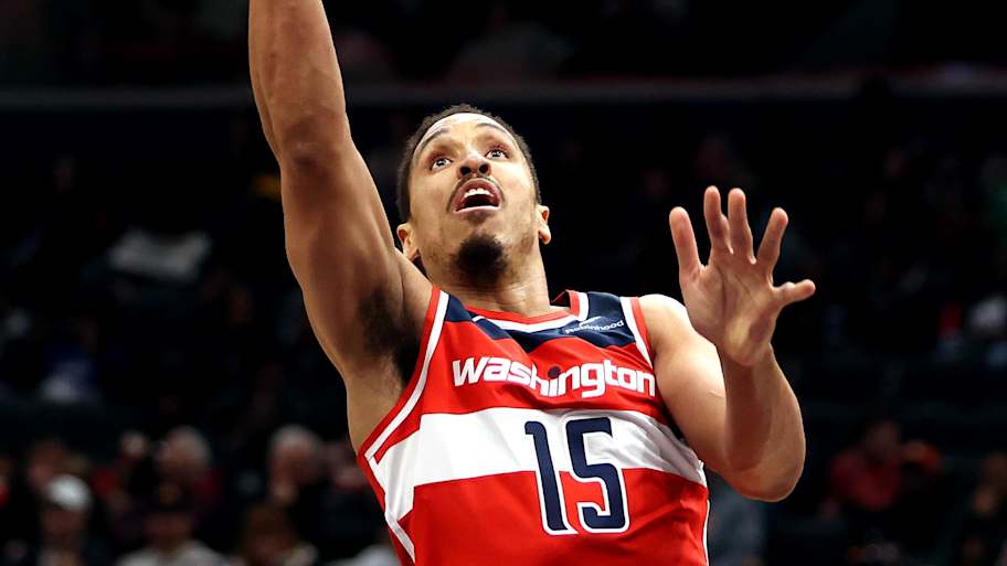 Former NBA Rookie Of The Year Is Still A Free Agent