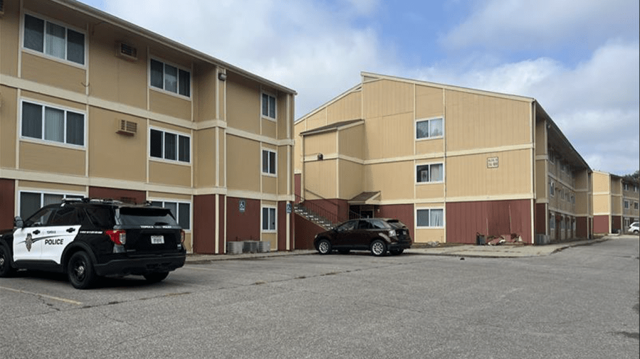 Argument leads to hit-and-run car crash into Topeka apartment building