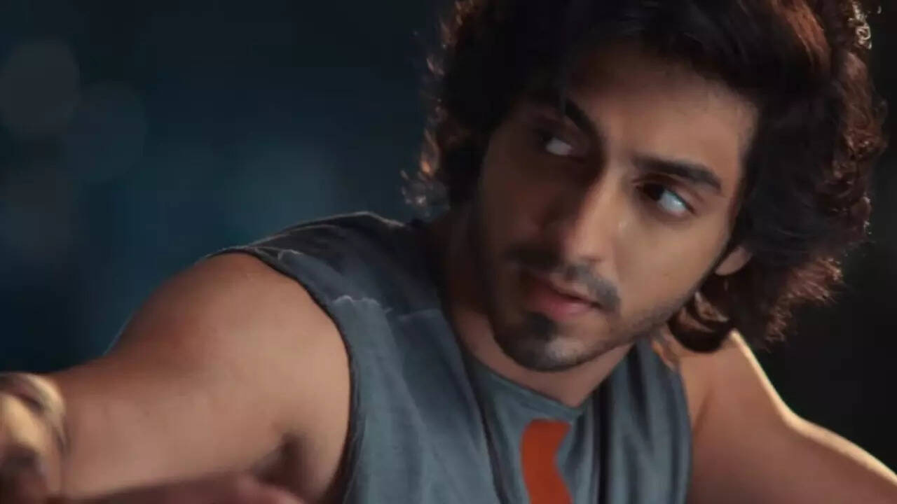 Did Ahaan Panday almost lose ‘Saiyaara’ due to Shah Rukh Khan mimicry video? Mohit Suri clarifies