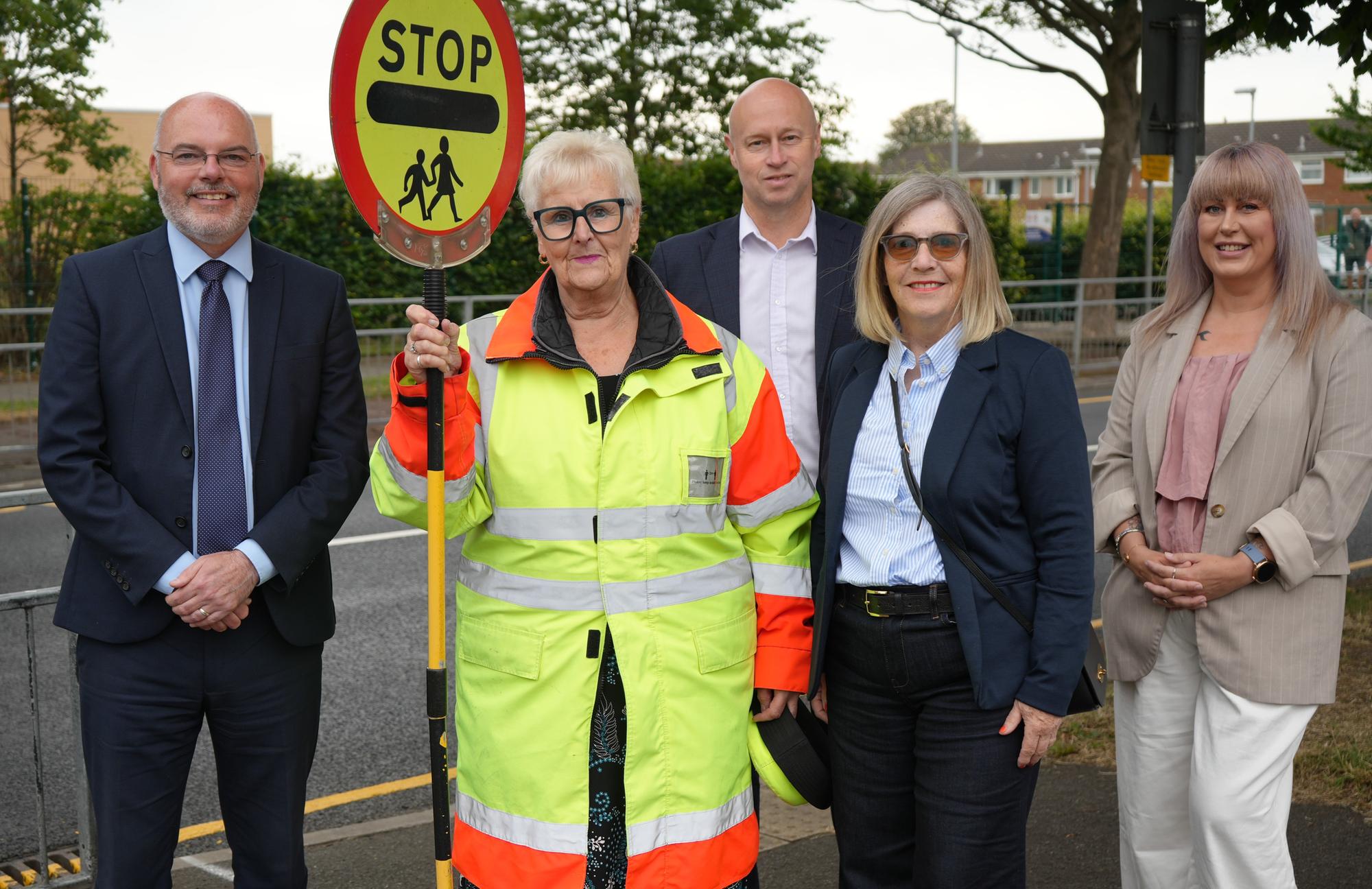 Tributes to long-serving Hartlepool lollipop lady as she retires after ...