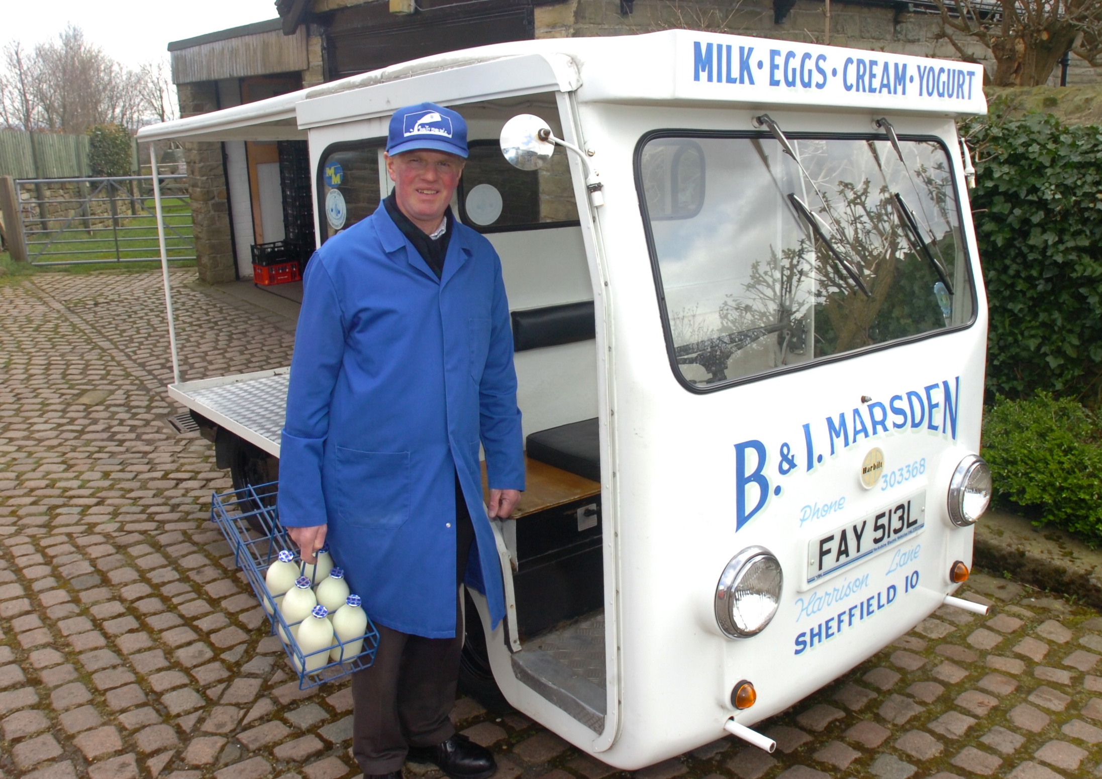17 retro photos show some of Sheffield's favourite milkmen and ...