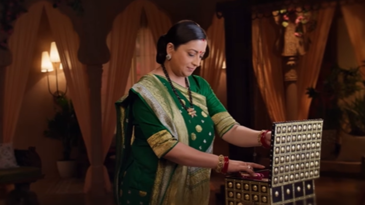 Kyunki Saas Bhi Kabhi Bahu Thi 2 FULL Promo: Smriti Irani Returns as Tulsi Virani with the Same ...
