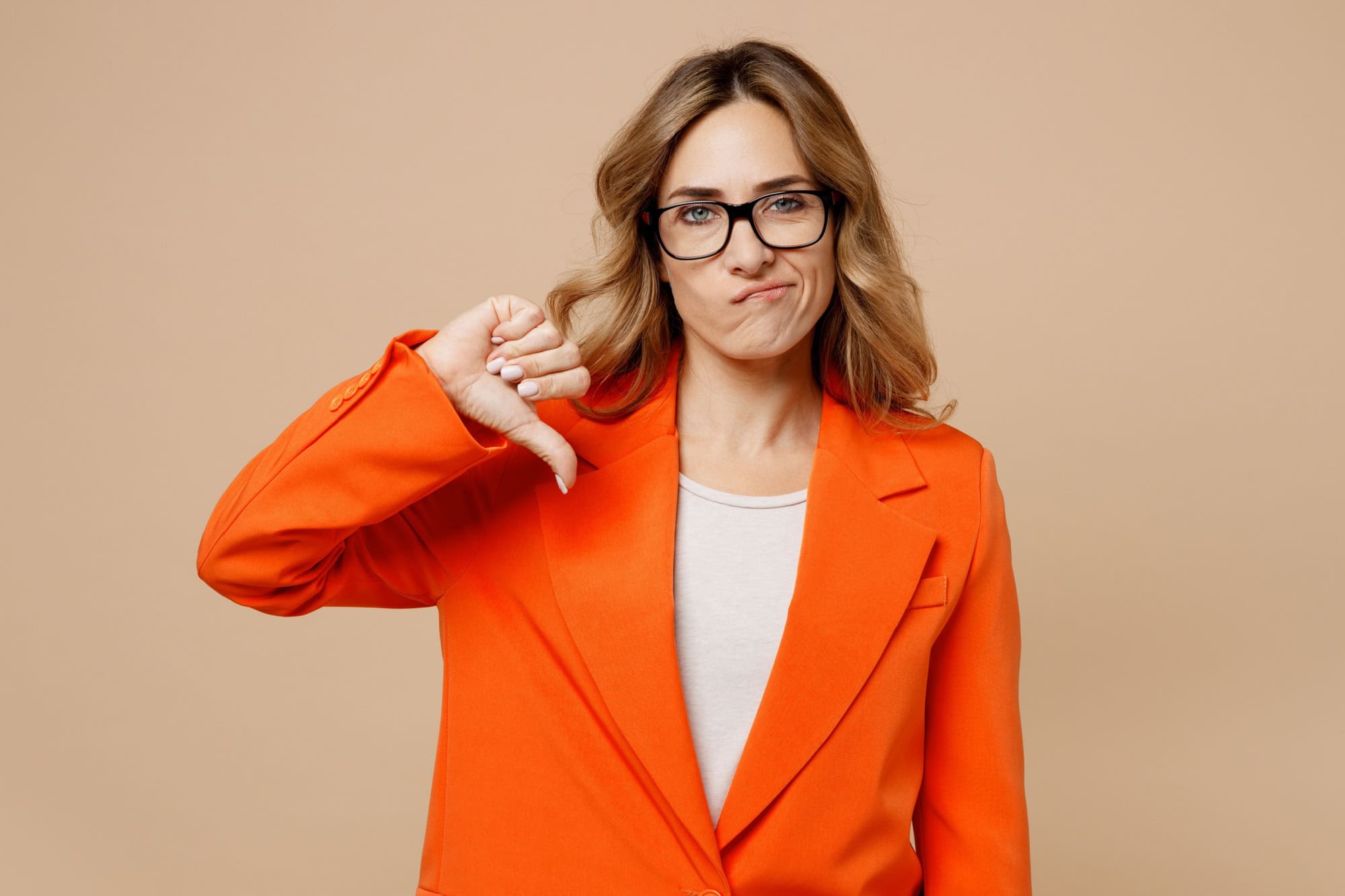 12 Places Many Women Say They Avoid Visiting Alone After 35
