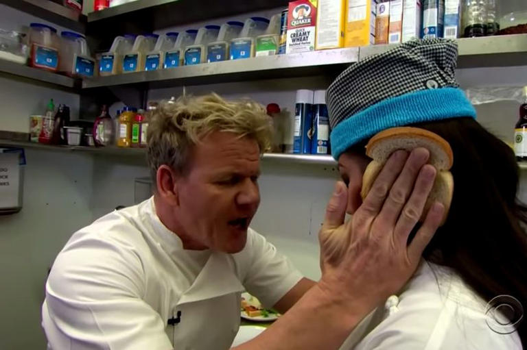 Gordon Ramsay adds to fortune with 'cookbook' telling 'idiots' how to ...