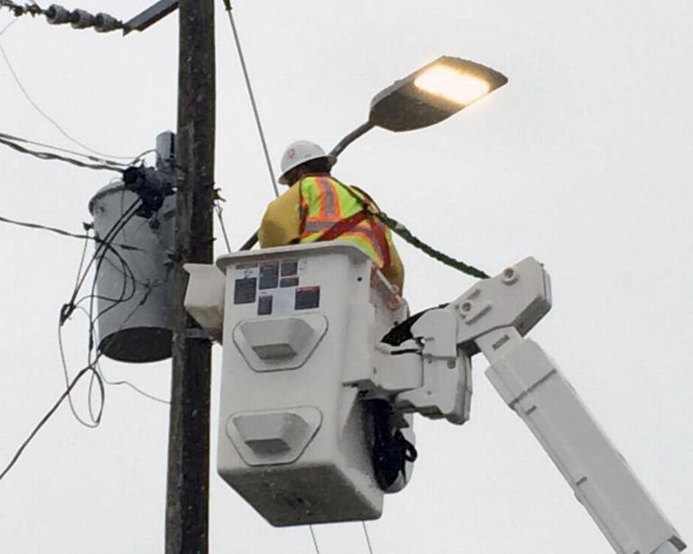 Why does Charlotte have purple/blue streetlights? What to know (+ do ...