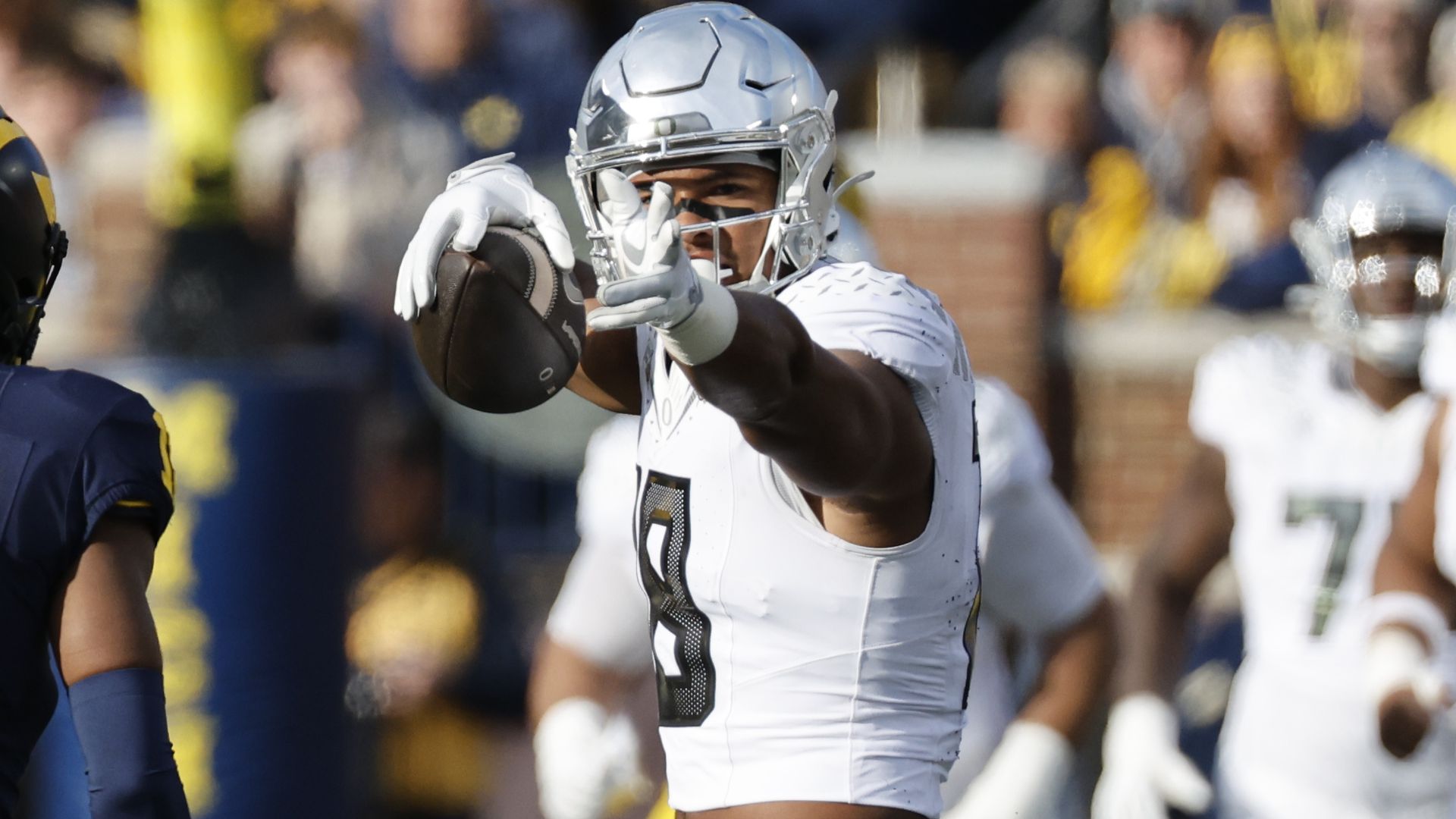 Football: Kenyon Sadiq