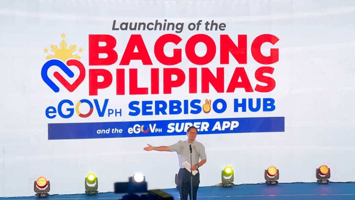 Marcos opens first integrated government service platform