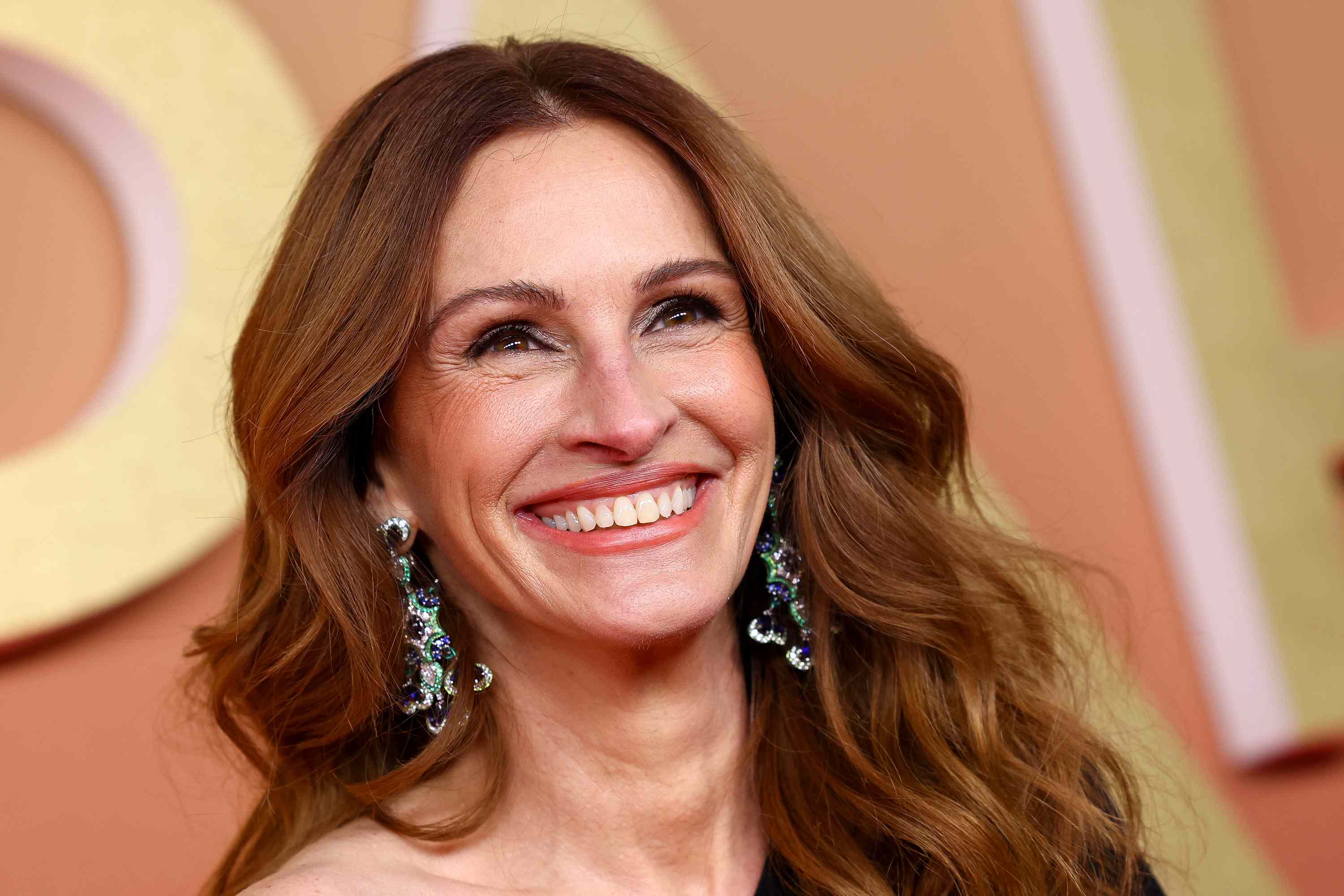 Julia Roberts’s New Hair Is the Shortest It’s Been in Decades