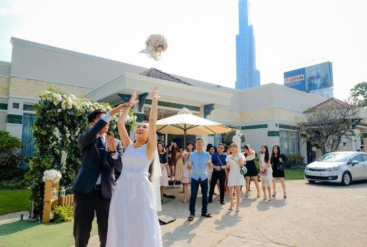 10 Things That Rarely Add Value To A Wedding Reception