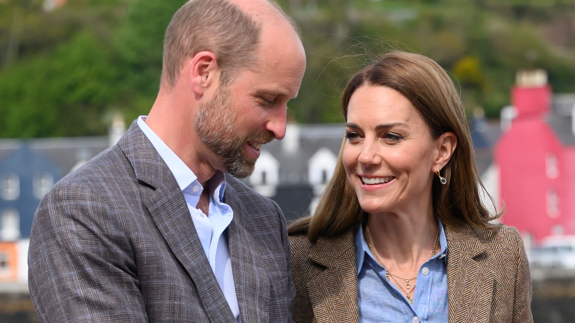 Are Prince William and Princess Kate hunting for a new home that could ...