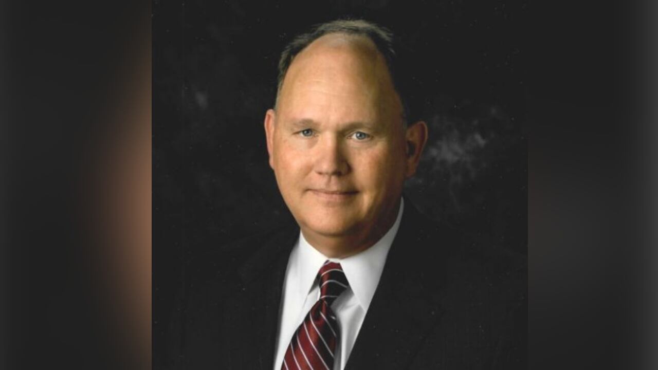 Former longtime Springdale mayor dies at 74, town says
