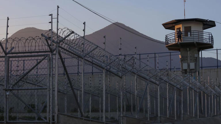 El Salvador releases hundreds of US deportees from notorious prison in ...