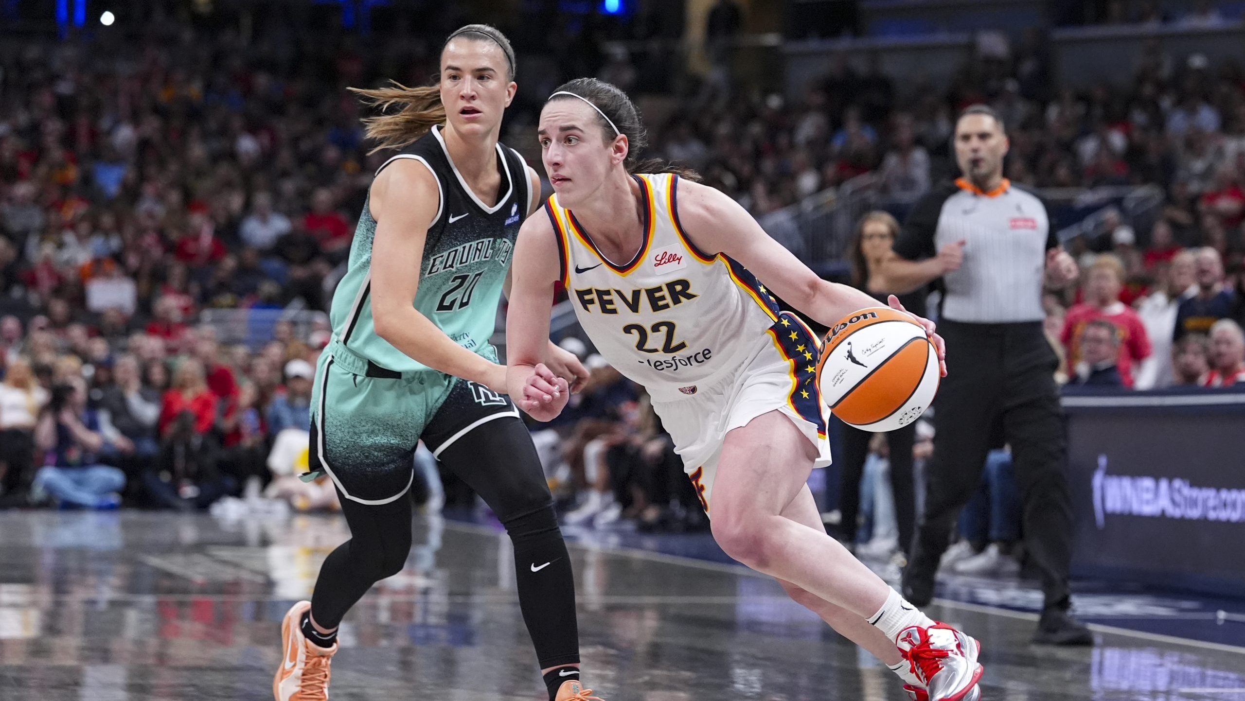 Caitlin Clark probable (back) against Valkyries