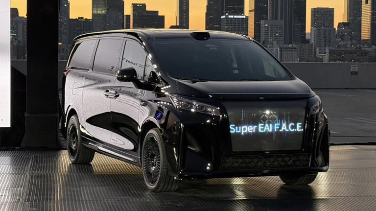 Faraday Future Revealed A Rebadged Chinese Minivan In Los Angeles And ...