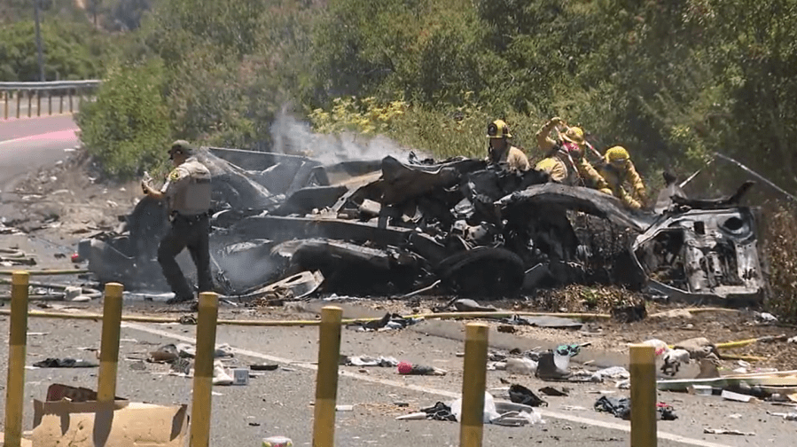 Five people die in crash near Poway that sparked a brush fire