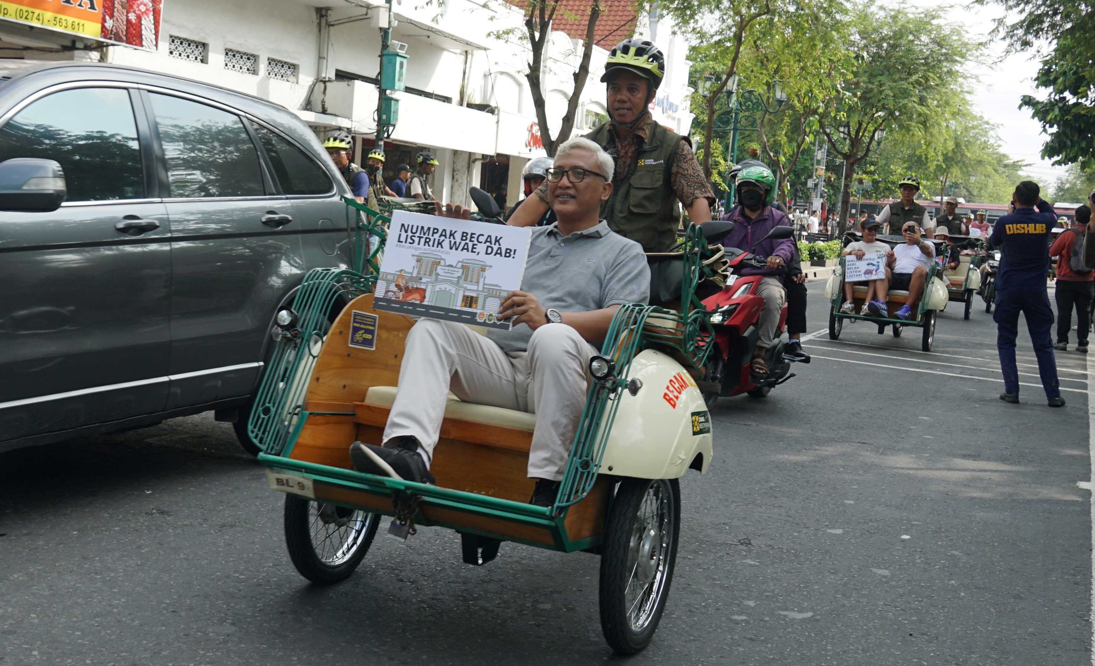 Becak Listrik Didorong Mengaspal di Malioboro untuk Tekan Emisi Karbon