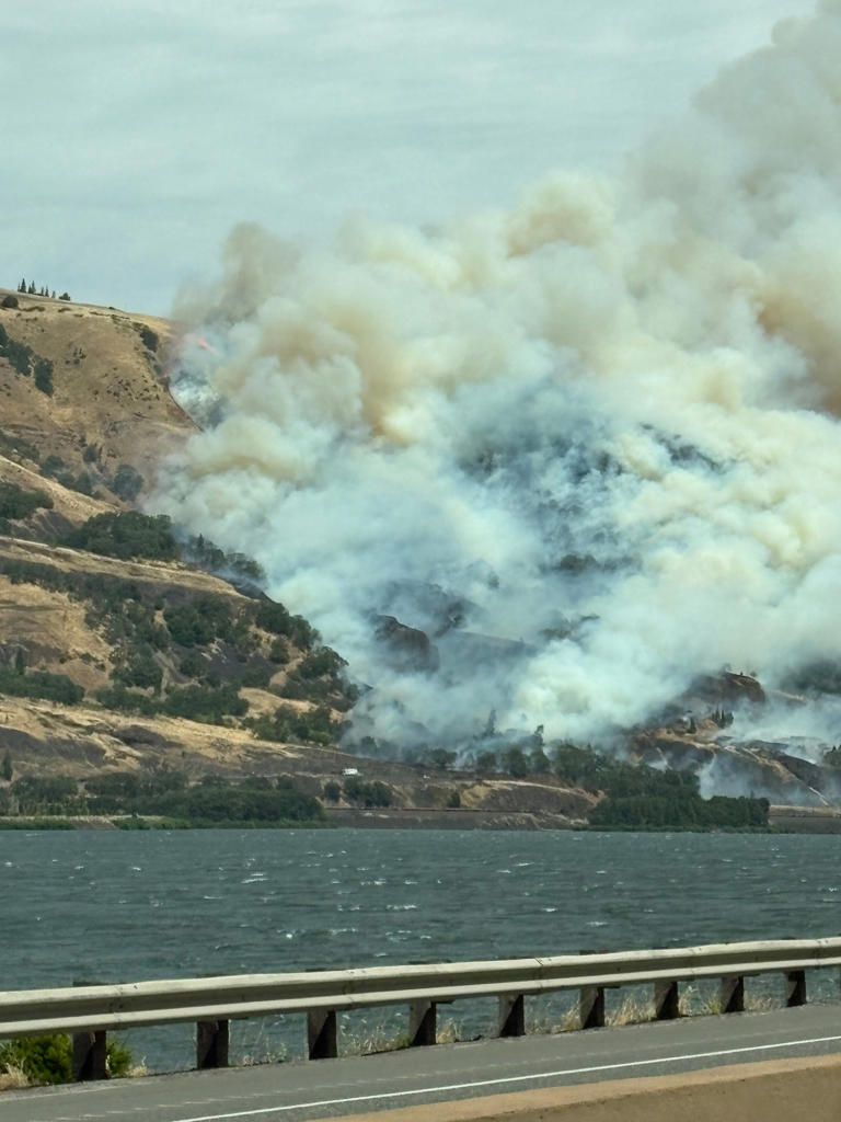 Burdoin Fire in Klickitat Co. grows to 10,993 acres; now 5% contained