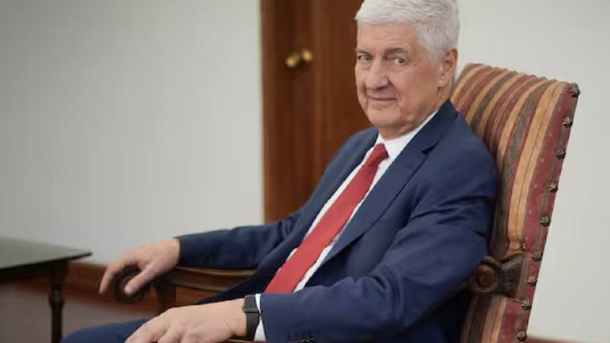 Javier Etcheberry “contribuyó” con su renuncia: La Moneda pidió salida ...