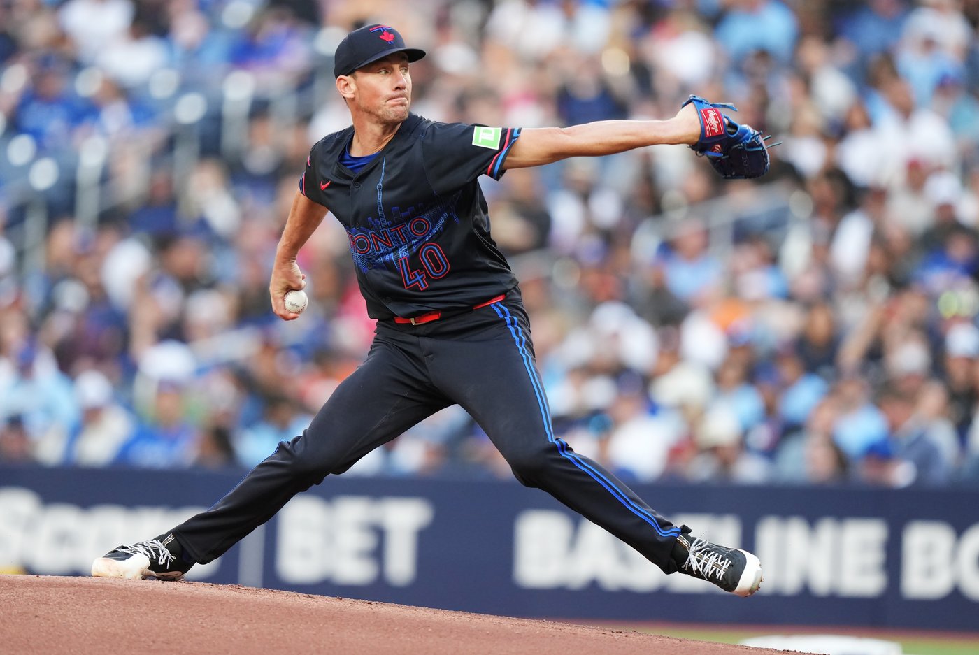 'Didn't miss a beat': Savvy veteran Bassitt leads Jays to win in return ...