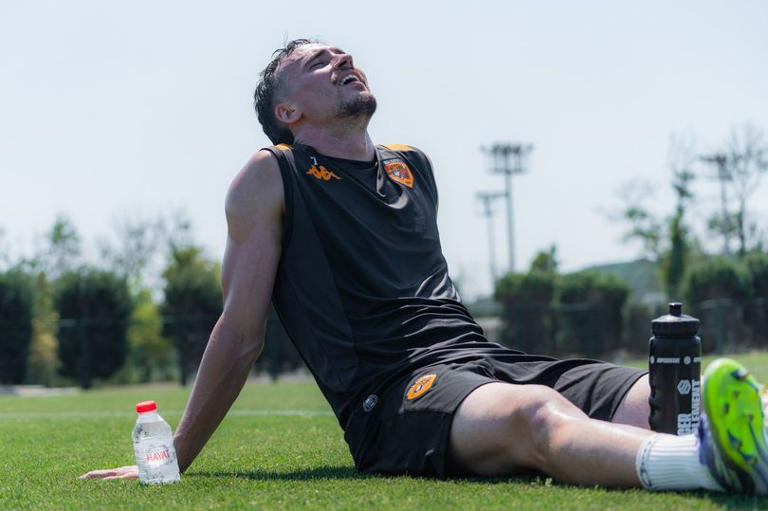 Hull City favourite Liam Millar details recovery as star man closes in ...