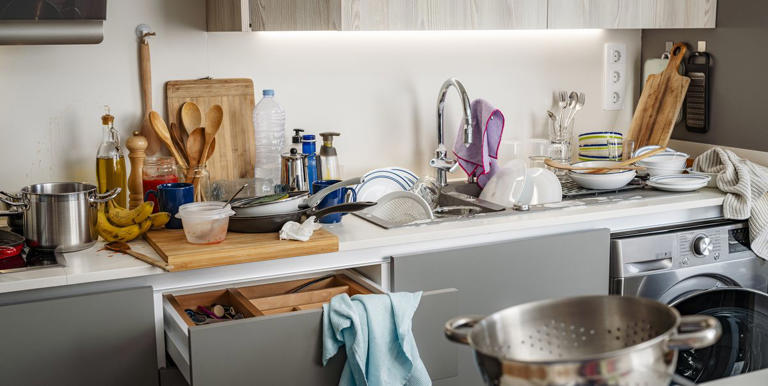 16 Things In Your Kitchen You Should Toss ASAP, According To Pro Organizers
