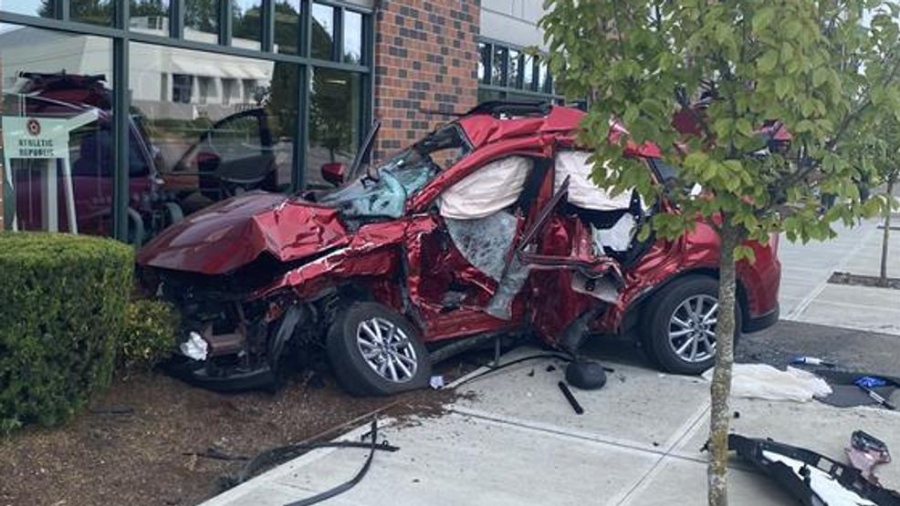 Woman airlifted to hospital after crash involving suspect fleeing ...