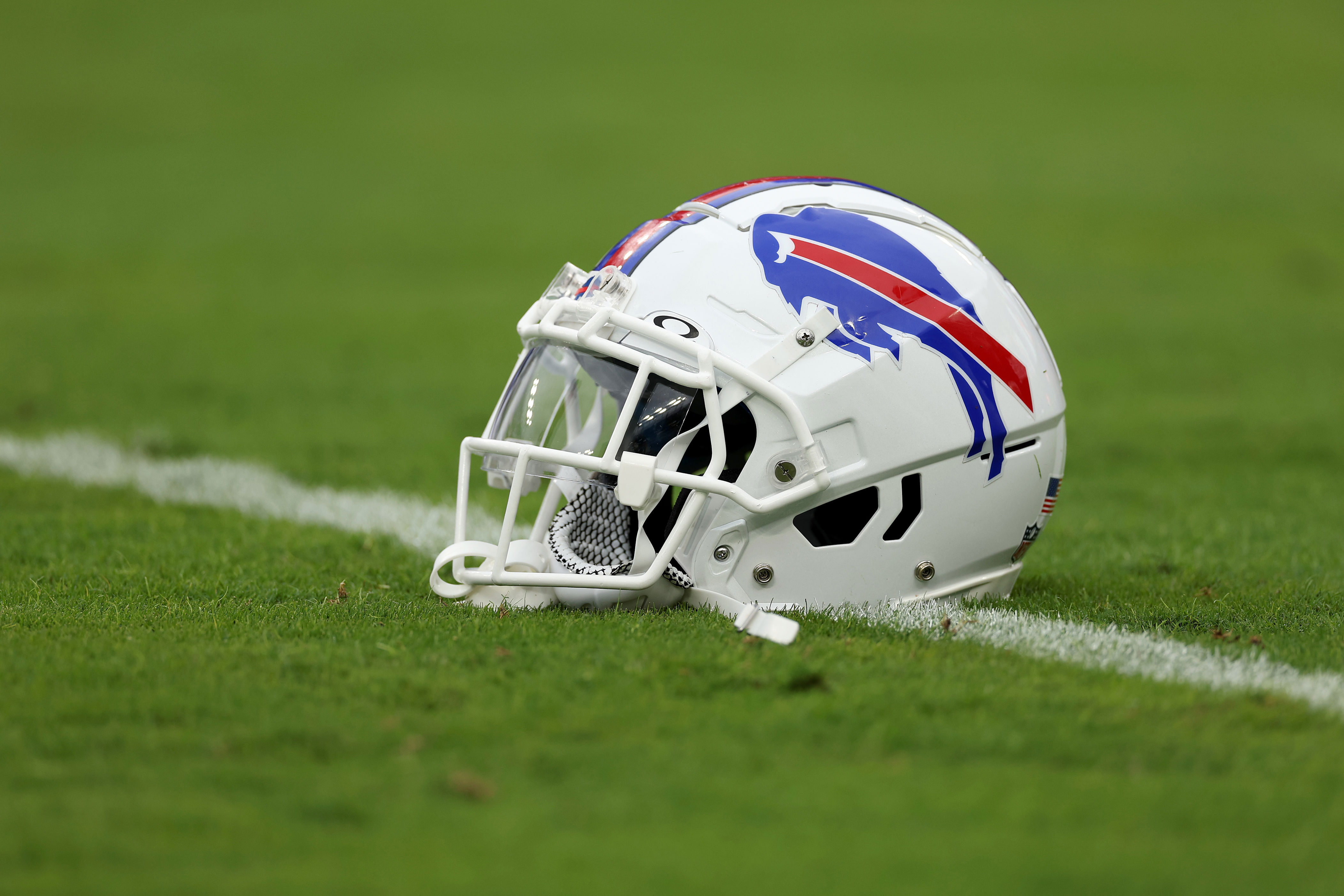 Bills Finally Sign 2nd Round Pick T.J. Sanders Days Before Training Camp