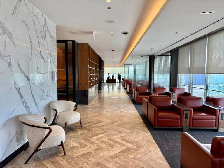 Executives Point To United Introducing a ‘Basic Business Class’ Product