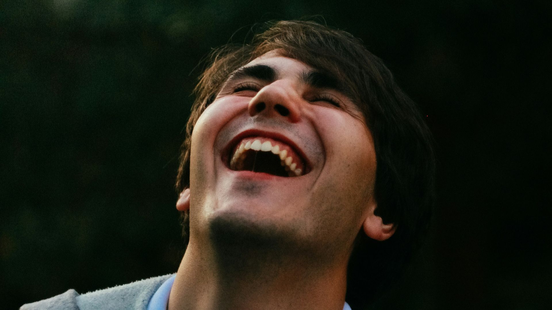 10 Things Women Like Seeing On Men's Dating Profiles & 10 They Hate