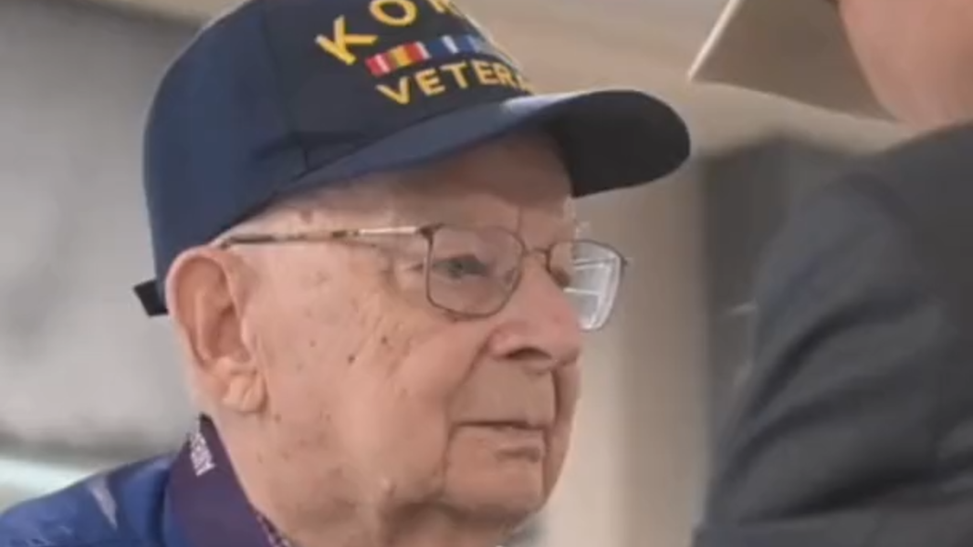 State College Korean War veterans receive Peace Medal