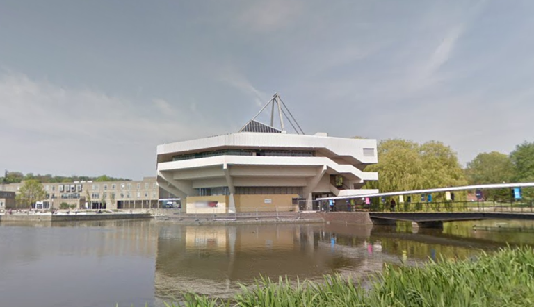 The 20 UK universities where the most students stick with their studies ...