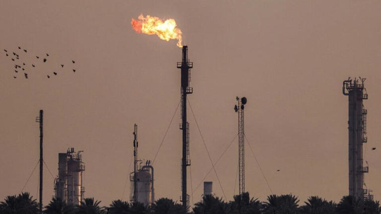 Why did EU sanction Nayara Energy's Vadinar refinery in Gujarat? What ...