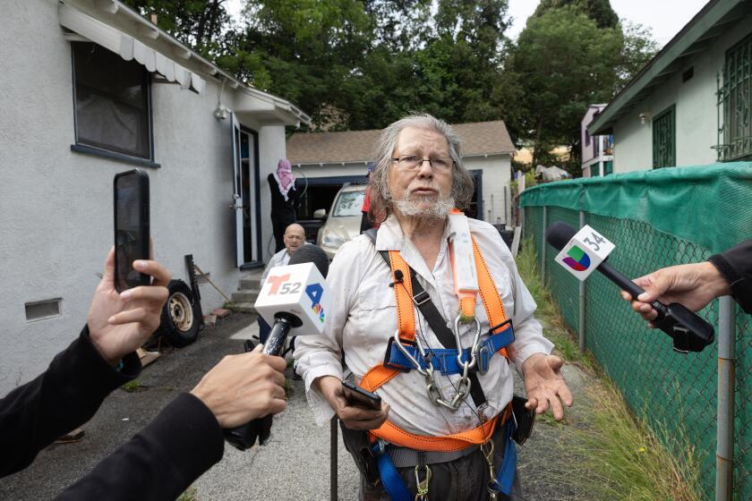 Housing activist who 'reclaimed' state-owned home dies amid eviction ...