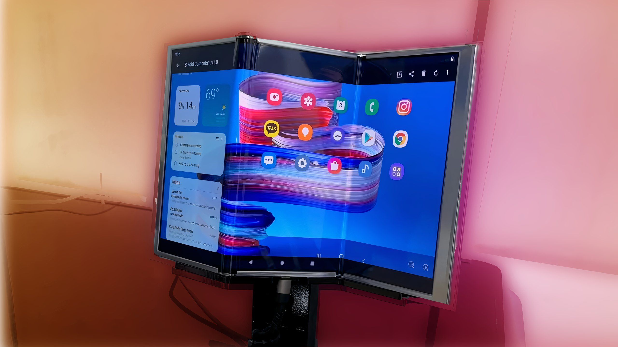 Samsung doesn't need to add more folds to make a better foldable