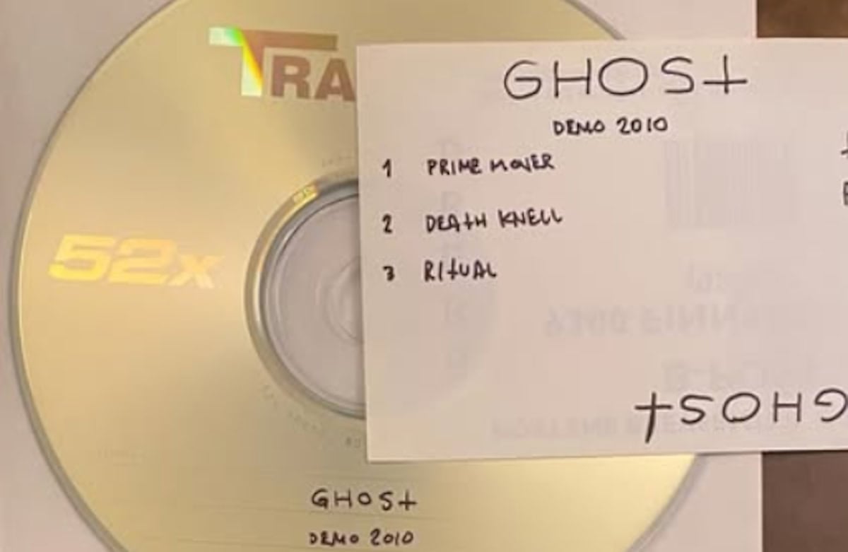 Cathedralin ja Napalm Deathin Lee Dorrian löysi laatikoistaan Ghostin ...