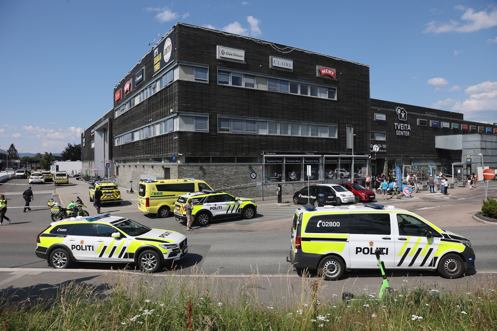 En skottskadad under skjutning på köpcenter i Oslo