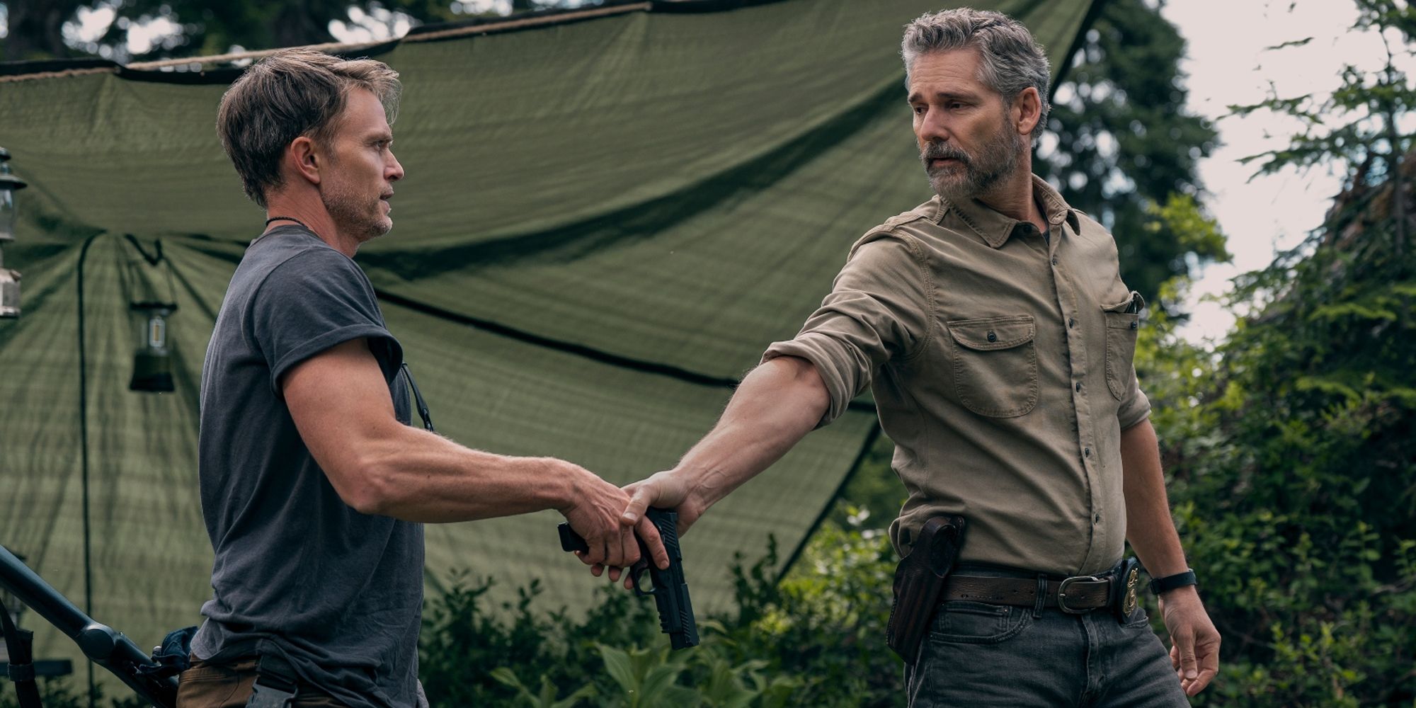 Eric Bana & Stars Of Netflix’s New Wilderness Thriller Break Down The Ending's Biggest Shocks ...