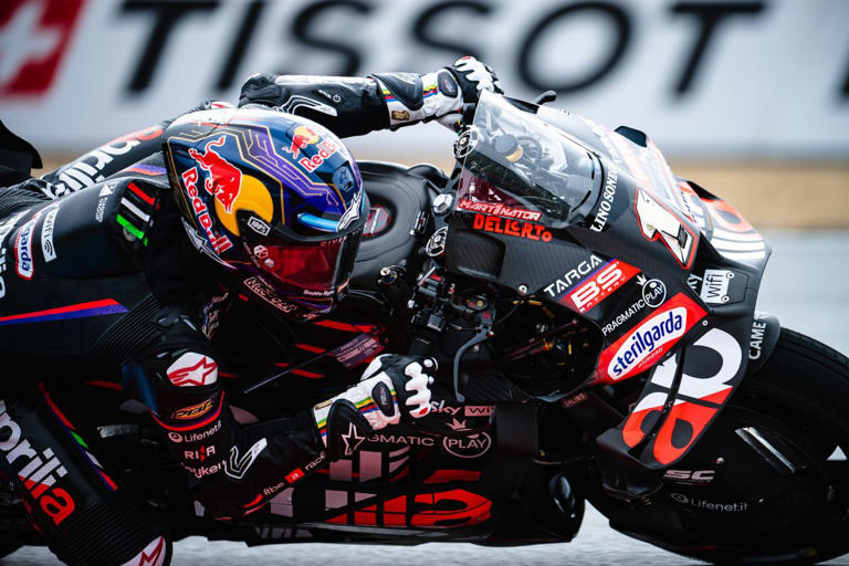 Aprilia, tempesta perfetta: Bezzecchi e Martín infiammano Brno sotto la ...