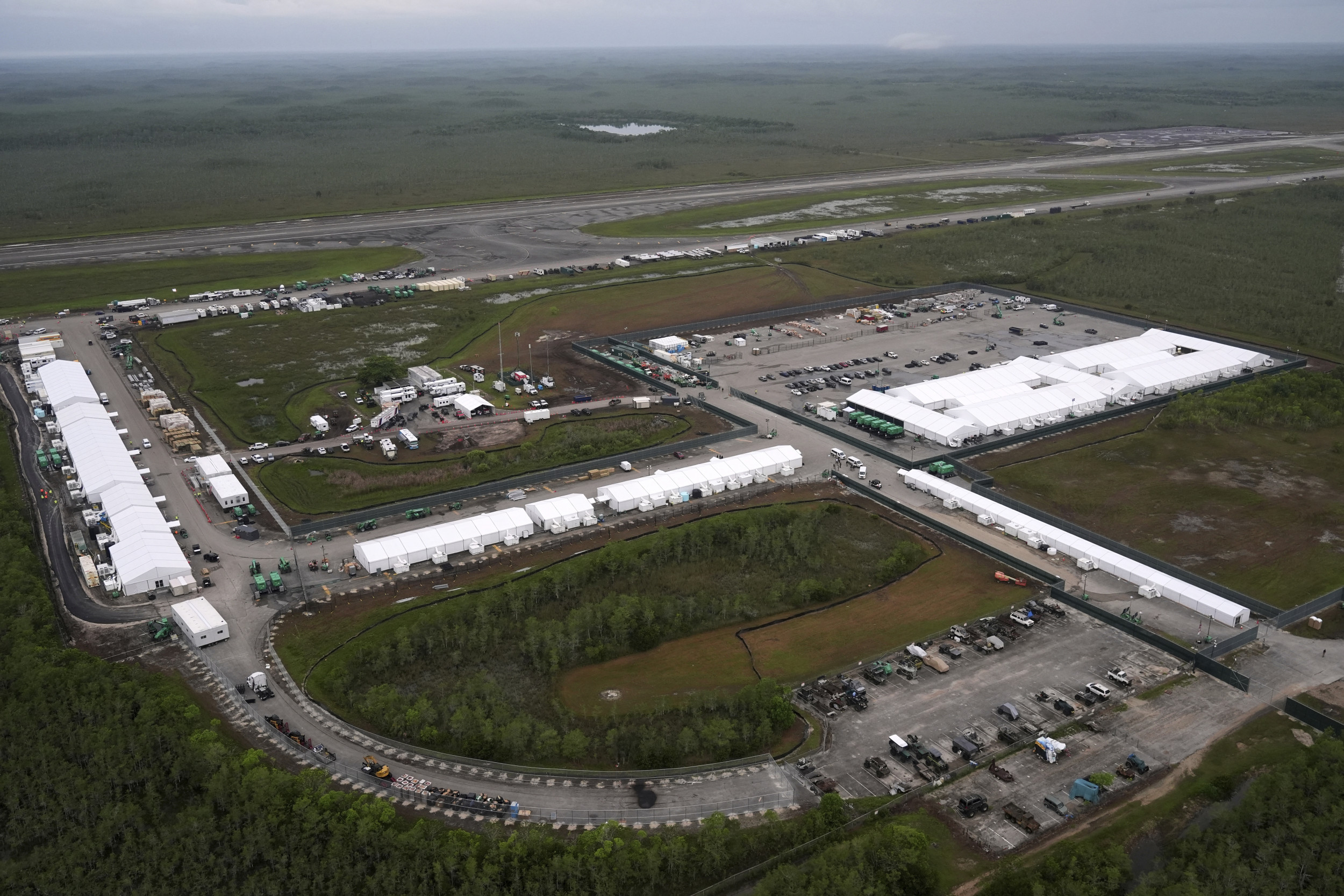 Alligator Alcatraz detainees reveal chaotic conditions