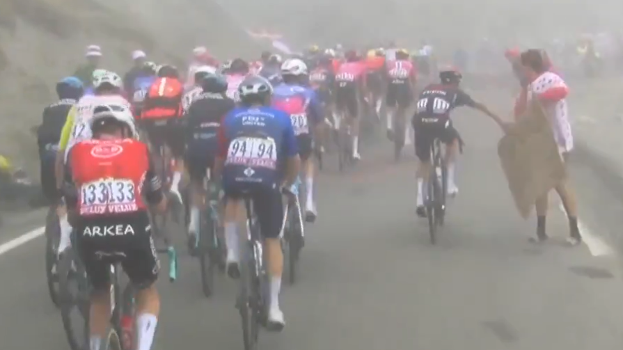 Sur le Tour de France, Julian Alaphilippe a piqué la pancarte d’une ...