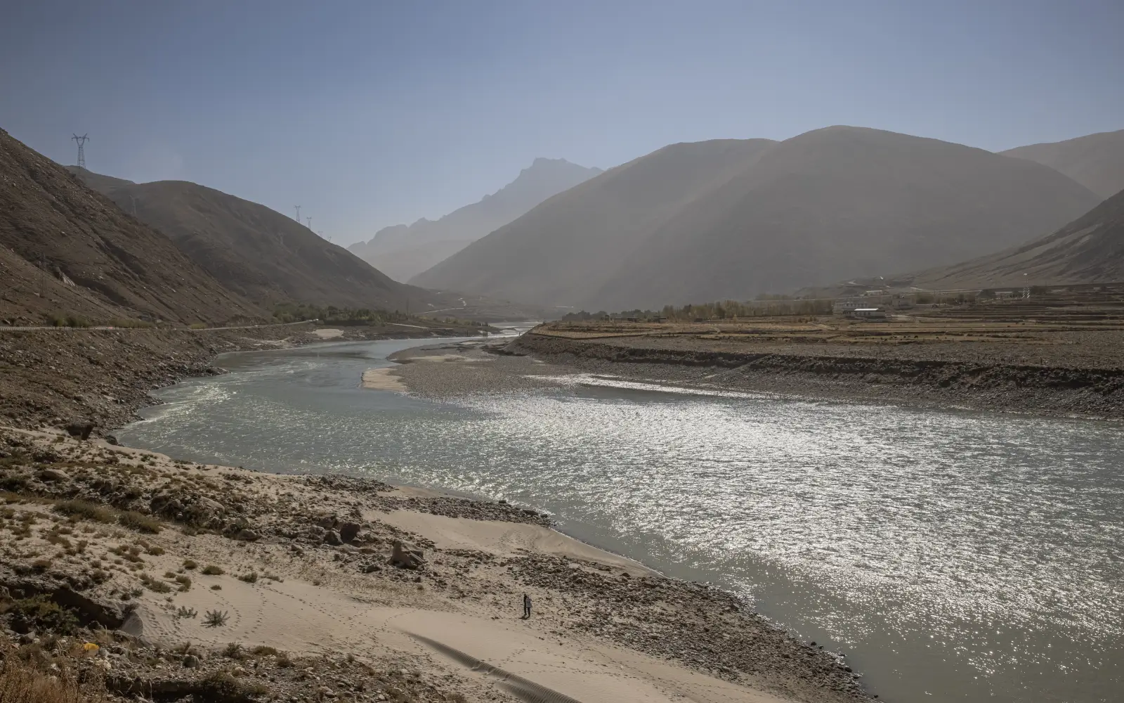China starts construction of Tibetan mega-dam