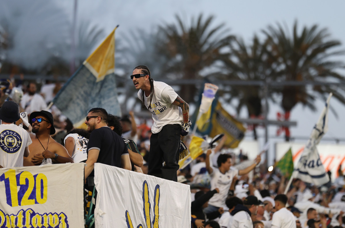 LA Galaxy Supporters Boycott 'El Tráfico' Over ICE Raids in Los Angeles