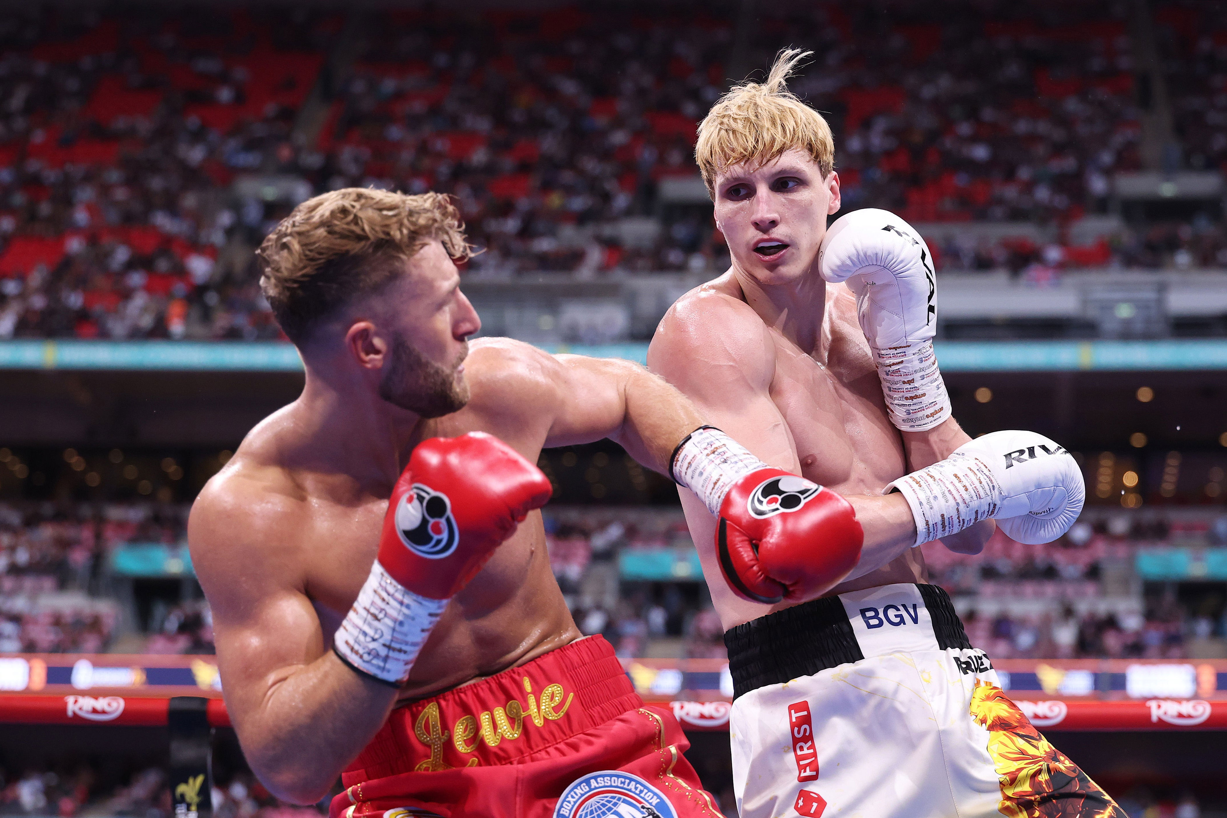 Usyk vs Dubois 2 live: Result and reaction as Usyk stops Dubois to ...