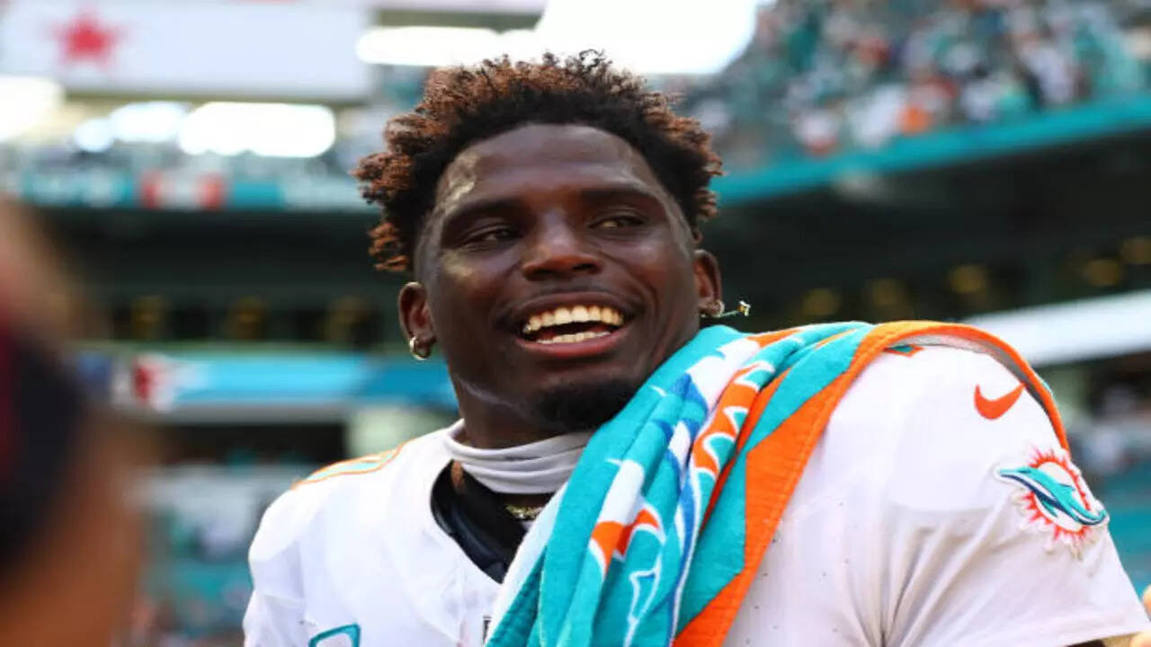 Tyreek Hill leads Dolphins’ 2025 push as Mike McDaniel lands on hot seat