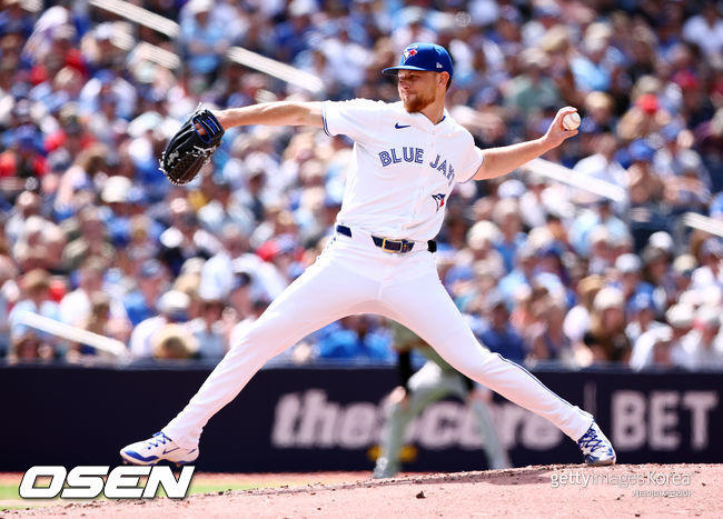 '직선타-땅볼-땅볼' 이정후 침묵, KBO 역수출 신화 쓰는 '전 KIA' 좌완에게 완패...팀도 4연패 수렁 [SF 리뷰]