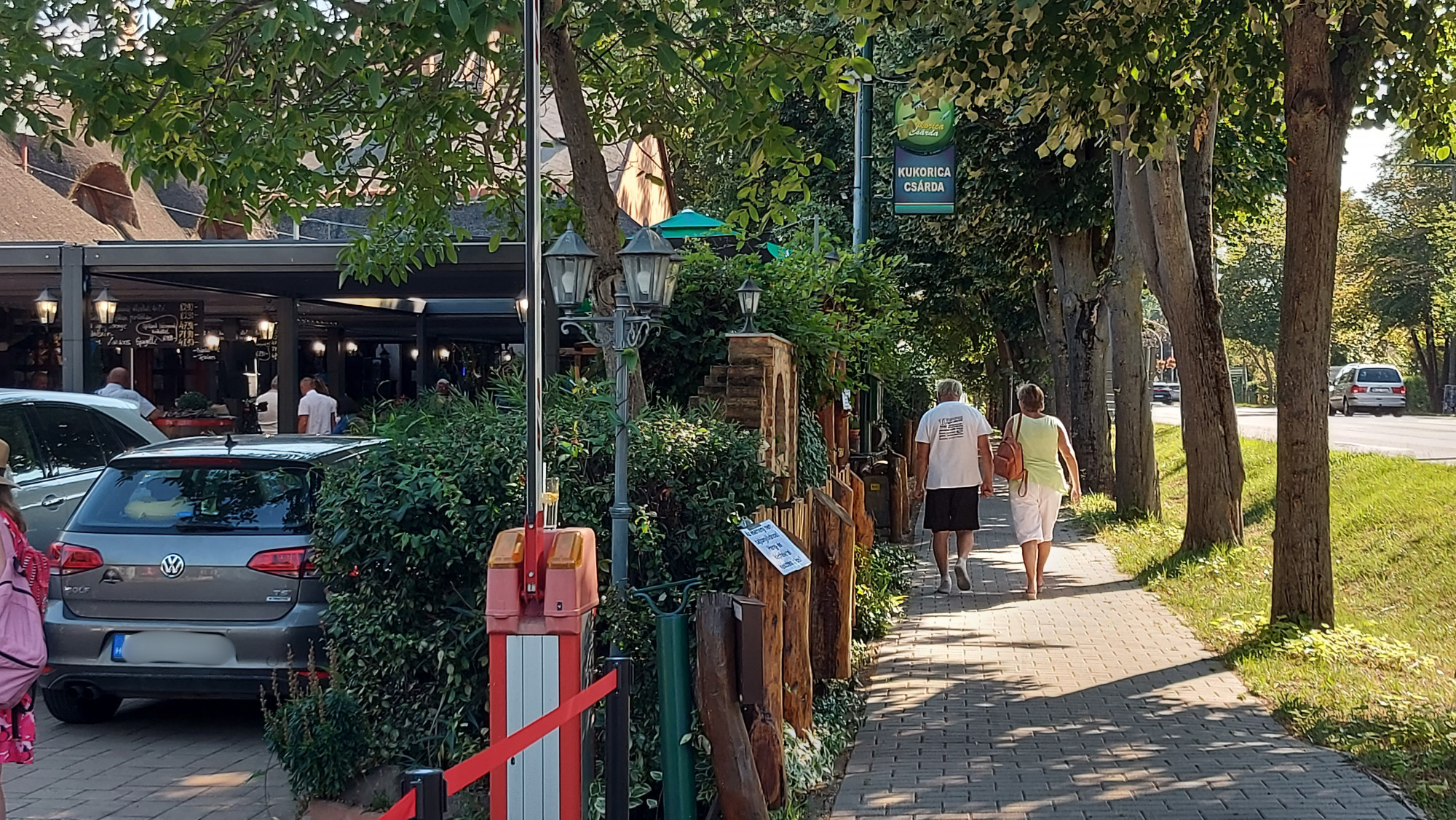 Elkerült buzizás, szeretetbeszéd és Bede Zsolt két keze az állami pikniken