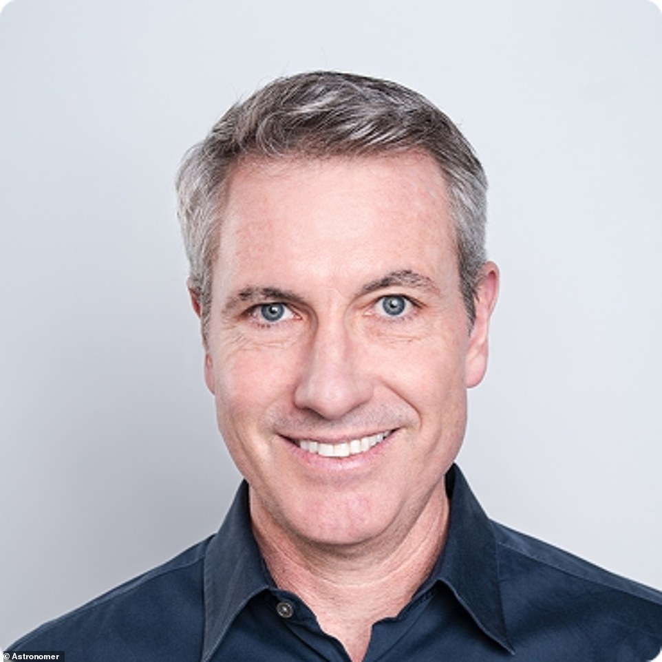 CEO resigns after getting caught on Coldplay kiss cam with HR boss